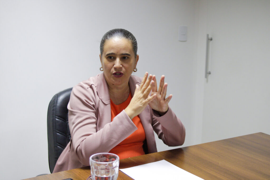 Nove mil famílias sofrem devido à incompetência da Gestão, diz ...
