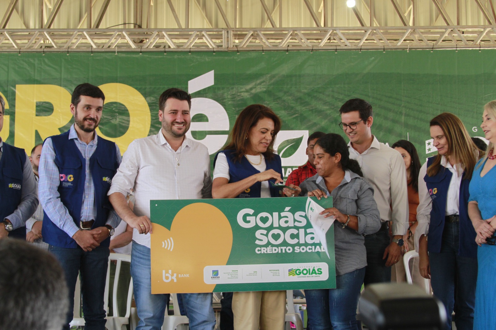 Governo de Goiás investe R$ 30 milhões em Crédito Social para o agro ...